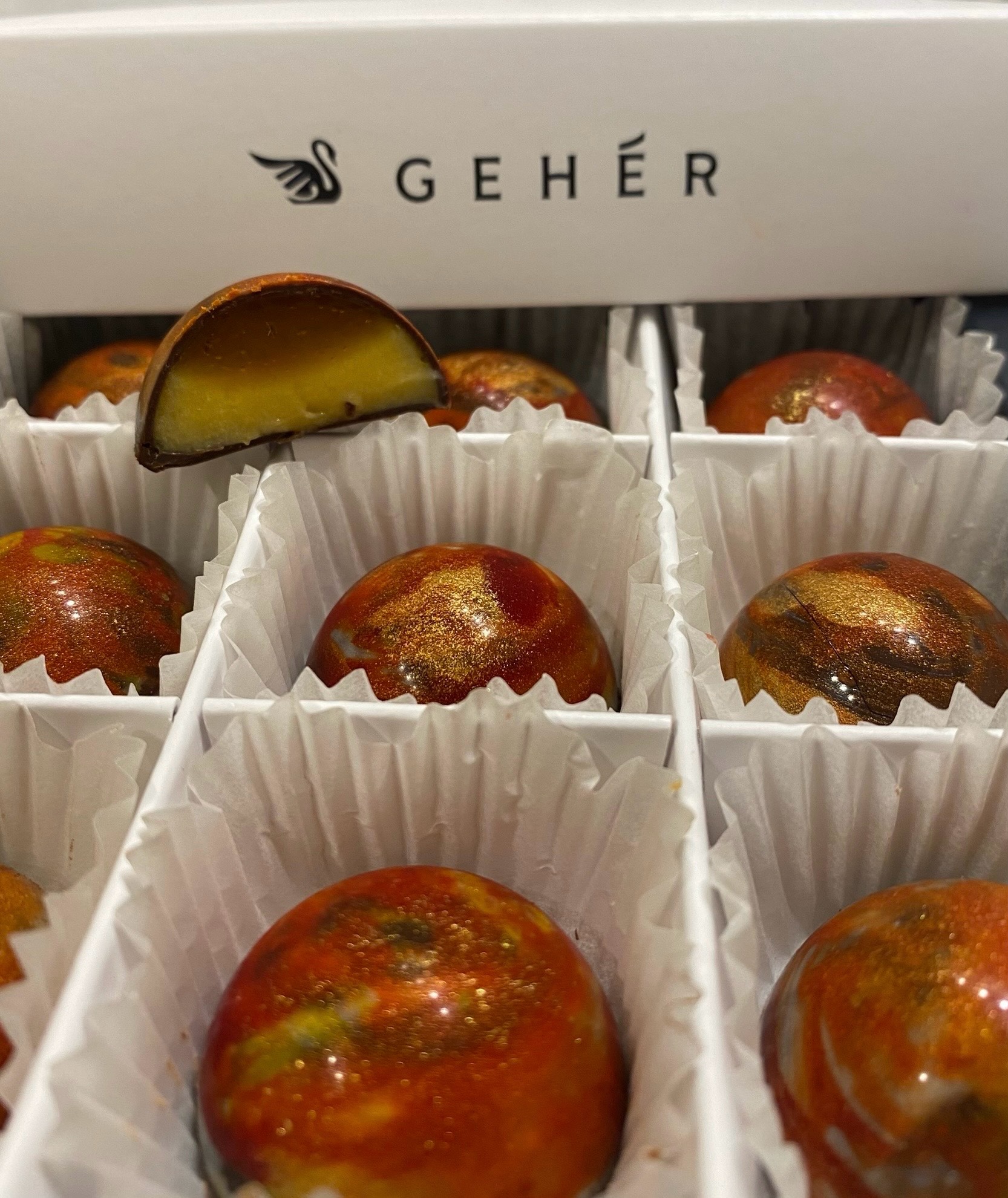 Sárgabarackos bonbon - Gehér Csokoládé Manufaktúra